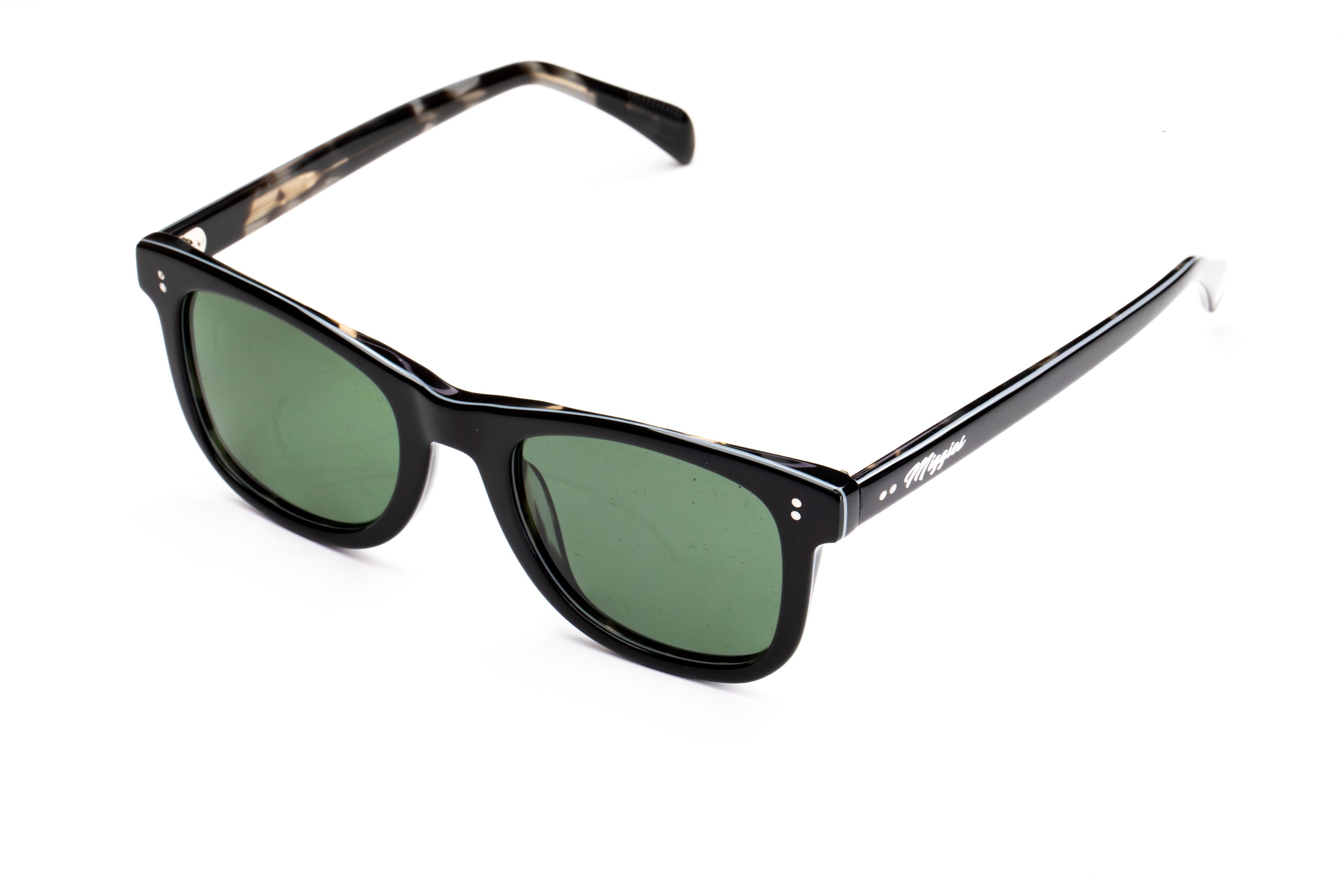 Paros (Black Tortoiseshell) – Miggies